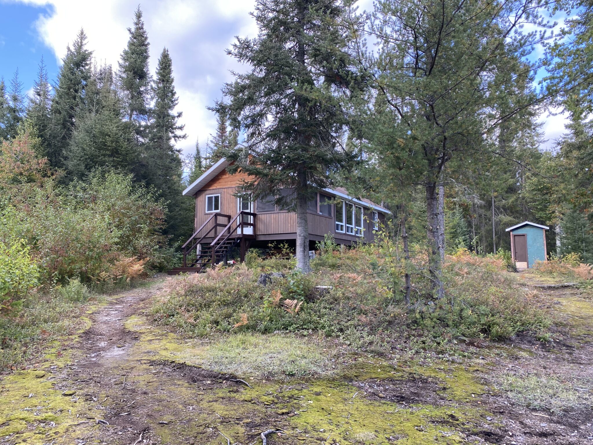 Accommodations | Prices, Details, Lodge, Cottages | Air Ivanhoe