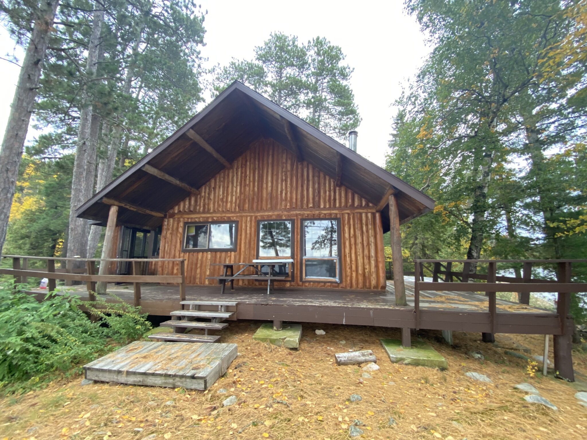 Accommodations | Prices, Details, Lodge, Cottages | Air Ivanhoe